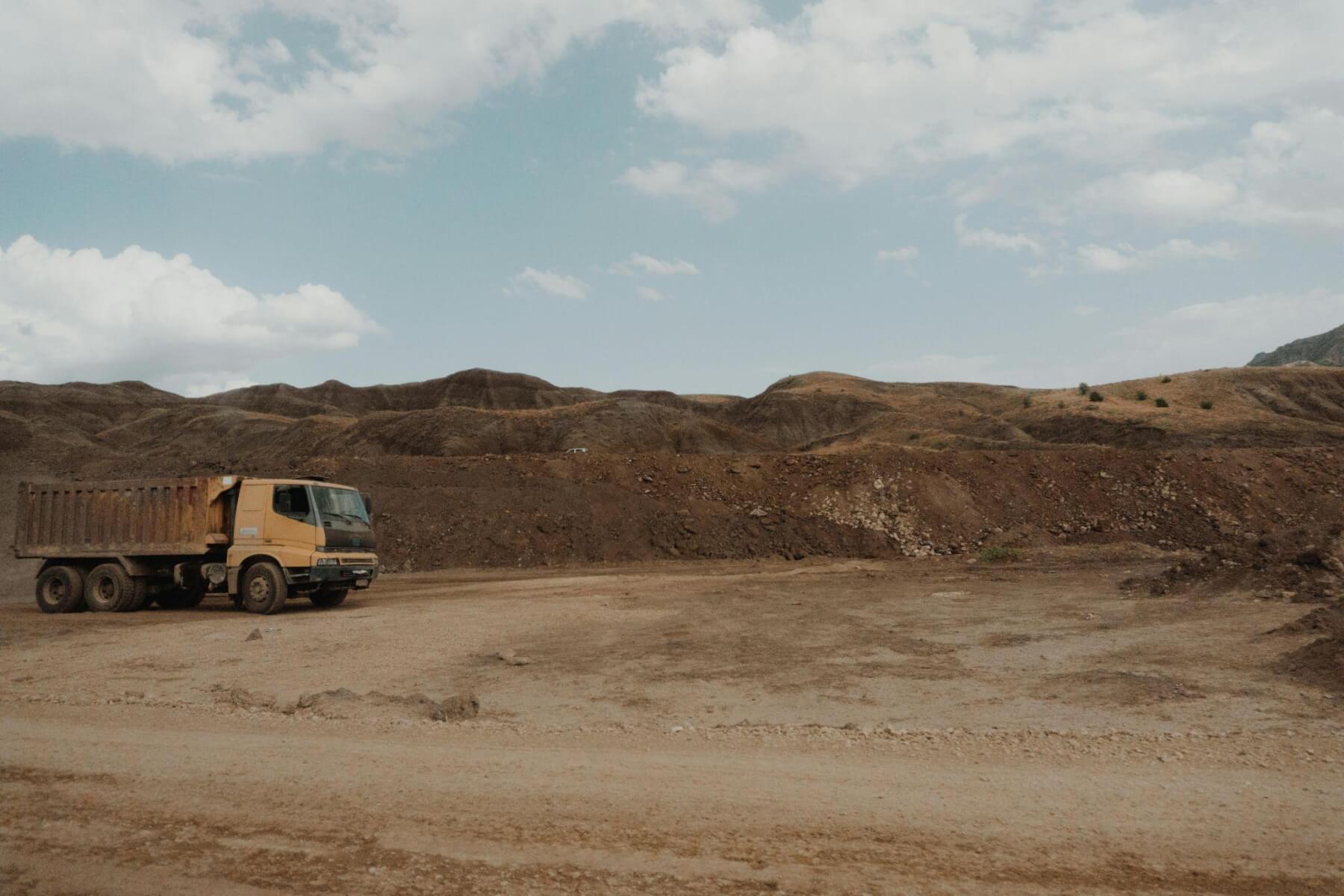 Raw Land vs Improved Lot: Financing Your Ohio Land Purchase the Right Way